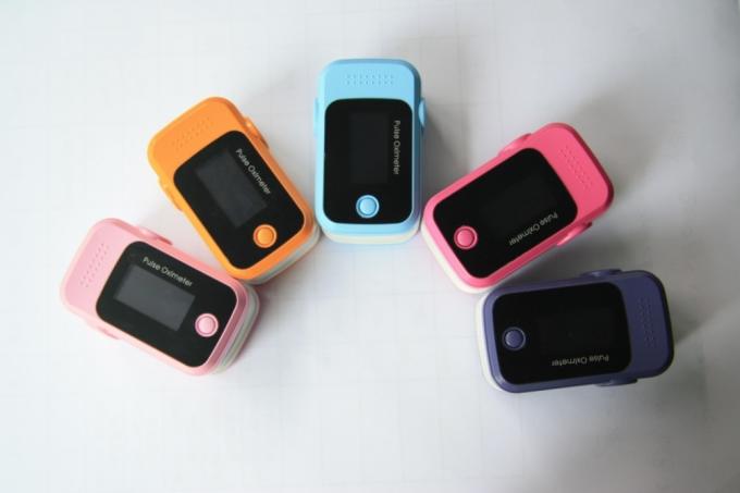 Home Low - Voltage Color OLED Fingertip Pulse Oximeter SPO2 Patient ...